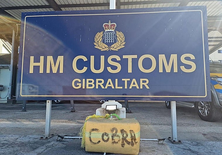 HM Customs in Gibraltar seizes 40 kilos of cannabis in territorial waters | Sur in English